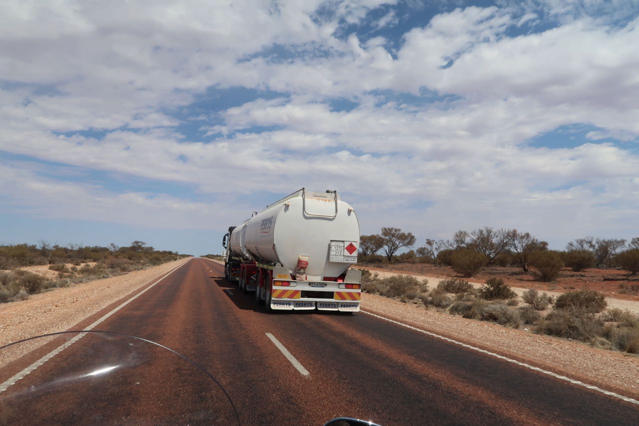 Marla Roadhouse, South Australia to Glendambo Roadhouse, South ...