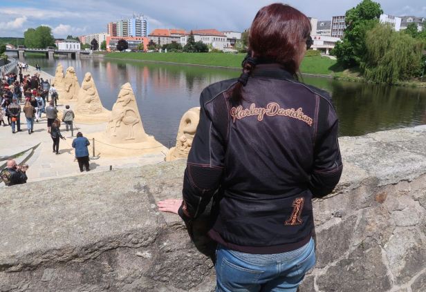 The “Sand Sculptures” of Písek – Travels with my Harley